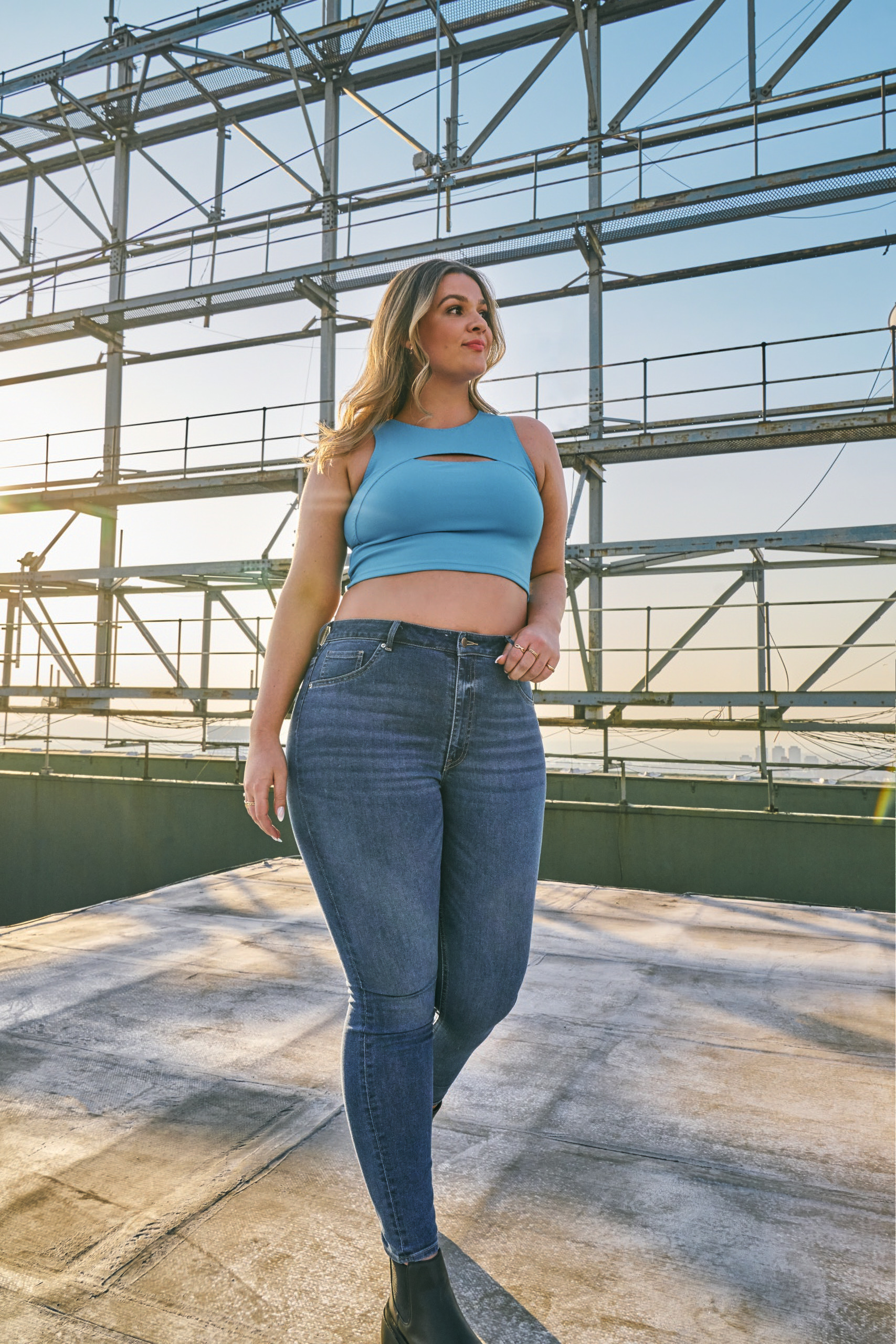 #OWNYOURCURVES WITH H&M’s NEW CURVY FIT DENIM STYLES DESIGNED FOR ALL ...